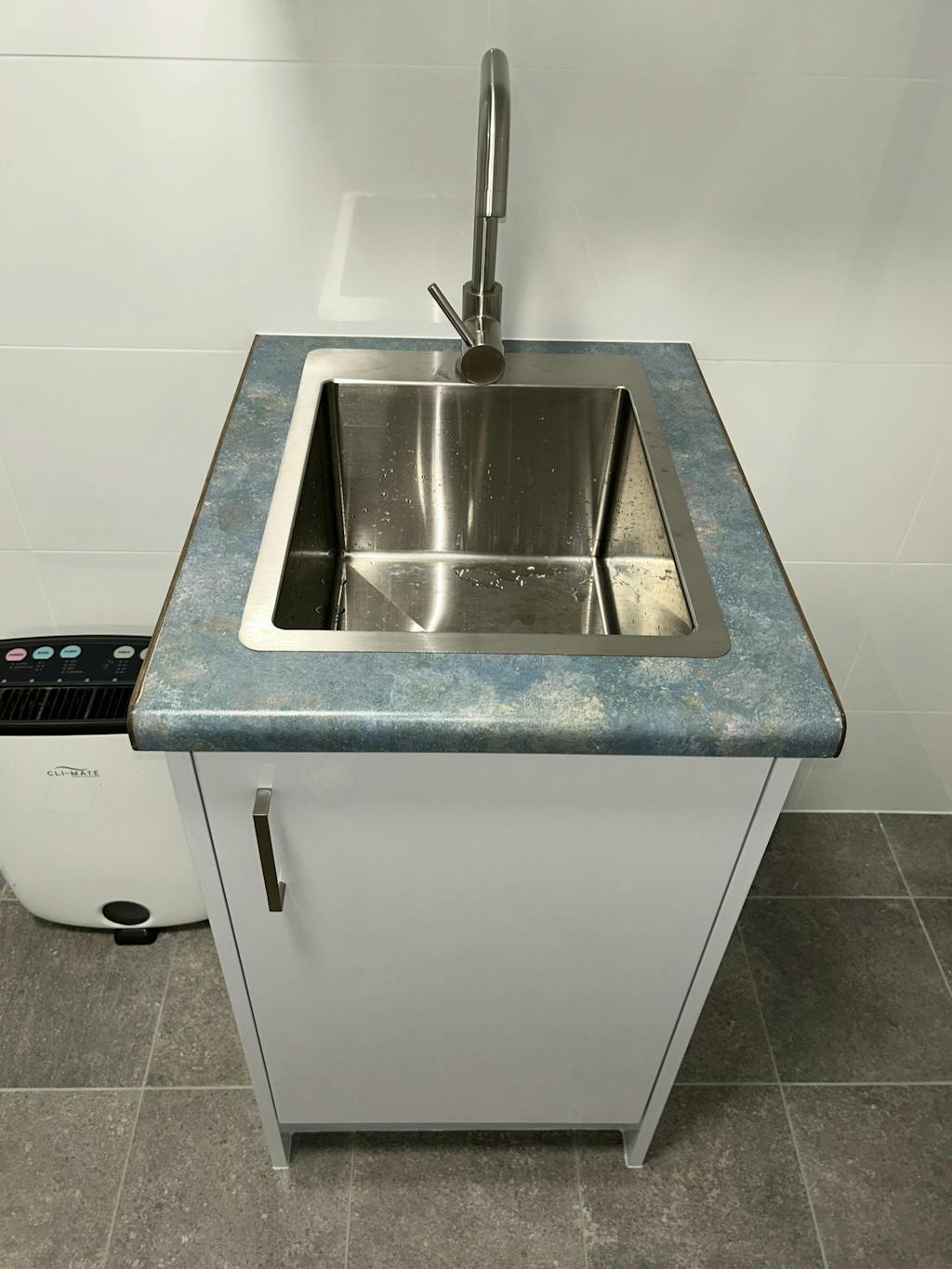 Evelyn 380x500 Single Bowl Tap Landing Sink – Buildmat
