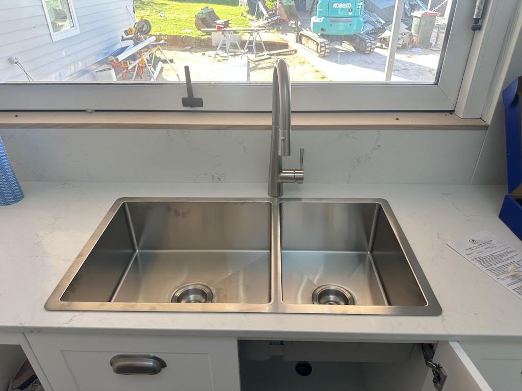 Alma Lincoln 825x450 Single +3/4 Bowl Sink – Buildmat