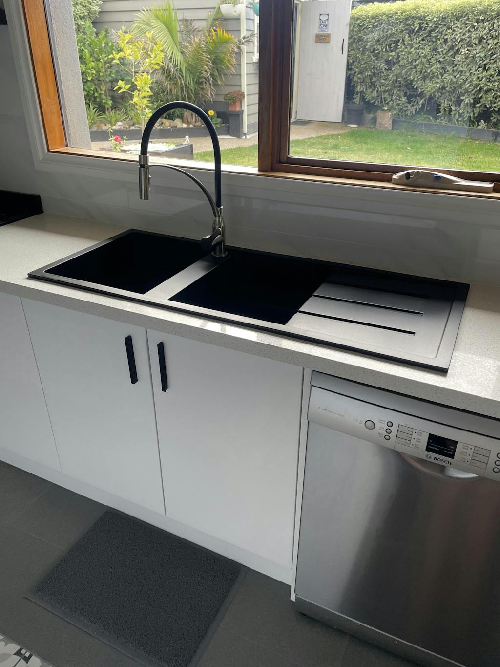 Darlene 1200x500 Black Granite Drainboard Double Bowl Sink – Buildmat