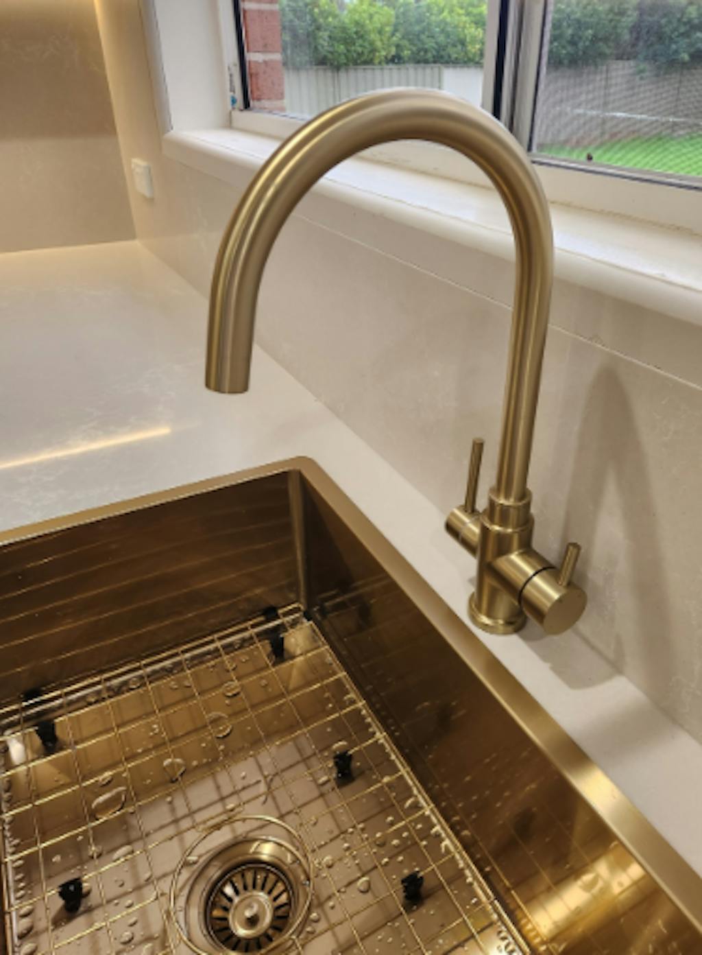 Alma Fleta Brushed Brass Gold 3 Way Filter Water Tap – Buildmat