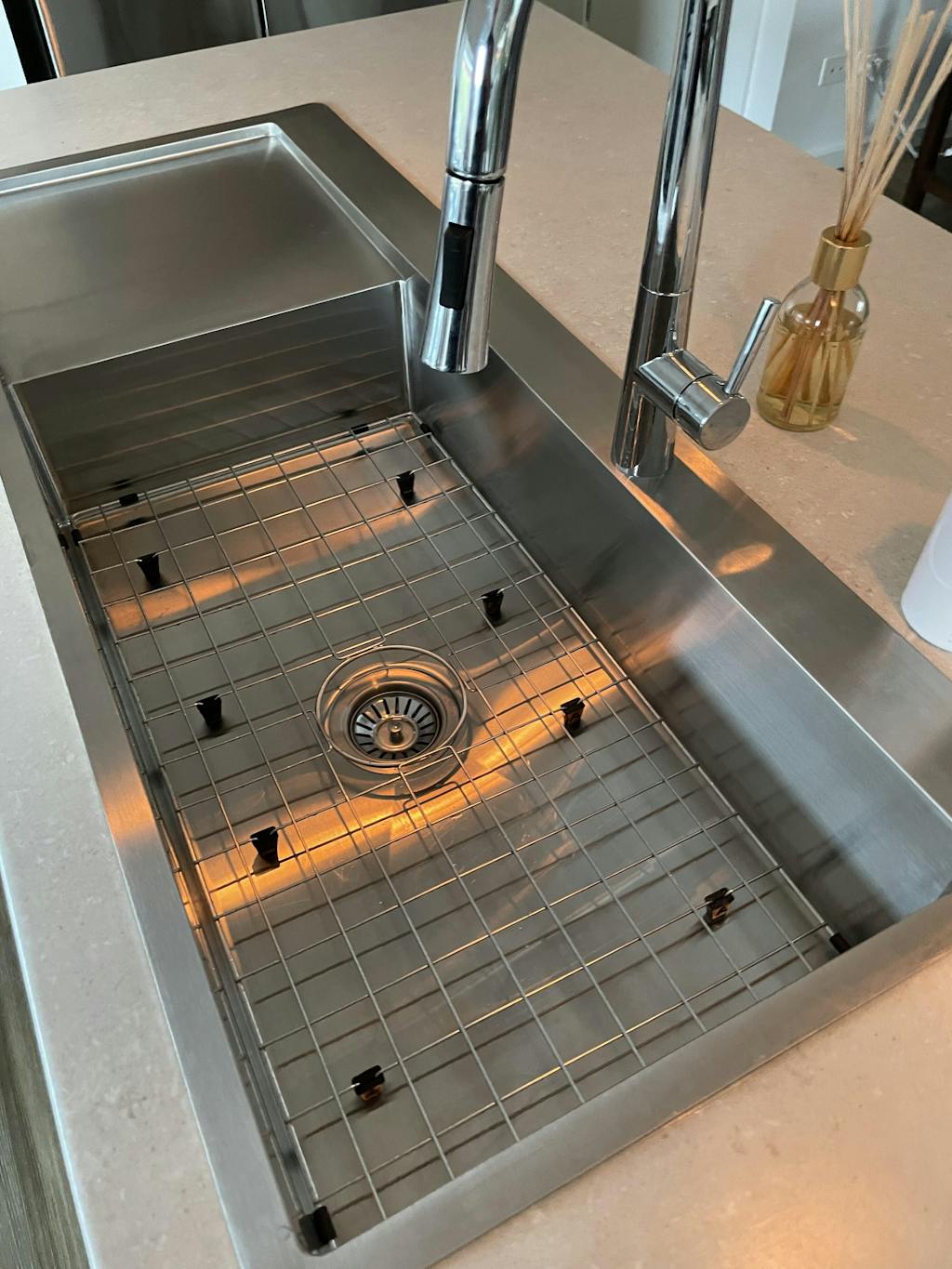 Things to Consider When Choosing a Kitchen Sink (2025) – Buildmat