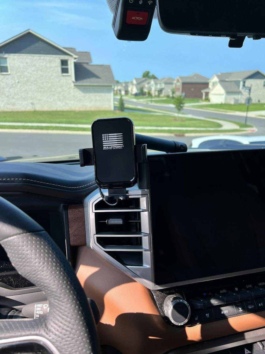 RubiGrid® 2022+ Toyota Tundra & 2023+ Toyota Sequoia Dash Mount Phone ...