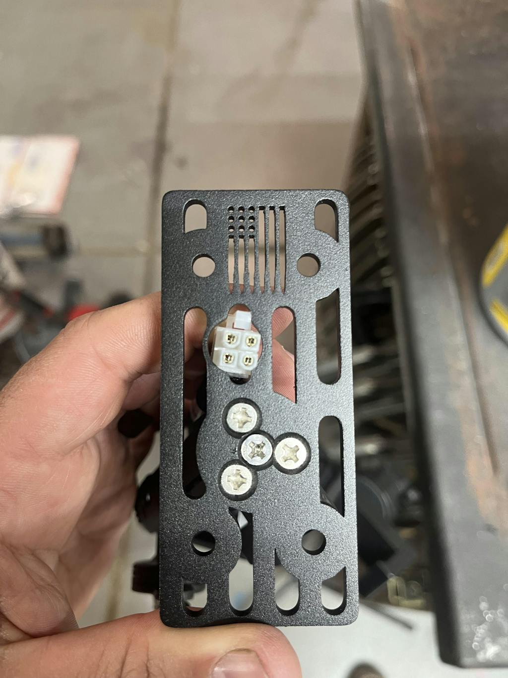 Switch Pros SP9100 Switch Panel Mount with 20mm Ball - Bulletpoint ...