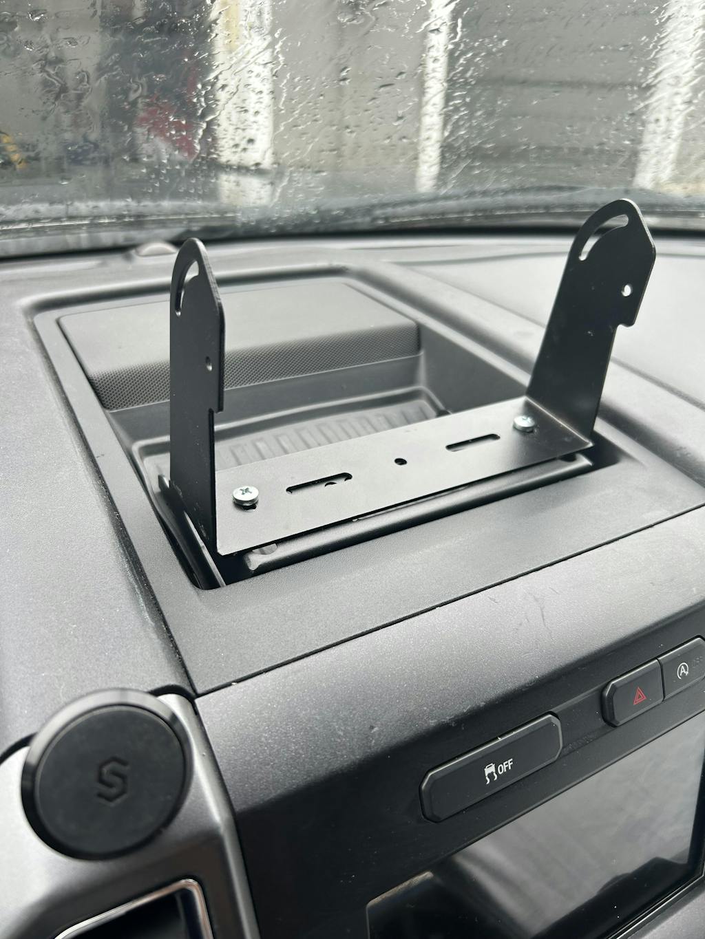 Bulletpoint 2015-2020 Ford F150 Truck Metal Dash Mount Phone Holder ...