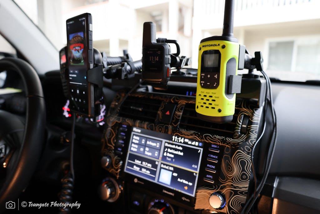 RubiGrid 2010-2024 Toyota 4Runner Dash Mount Phone + Device Holder ...