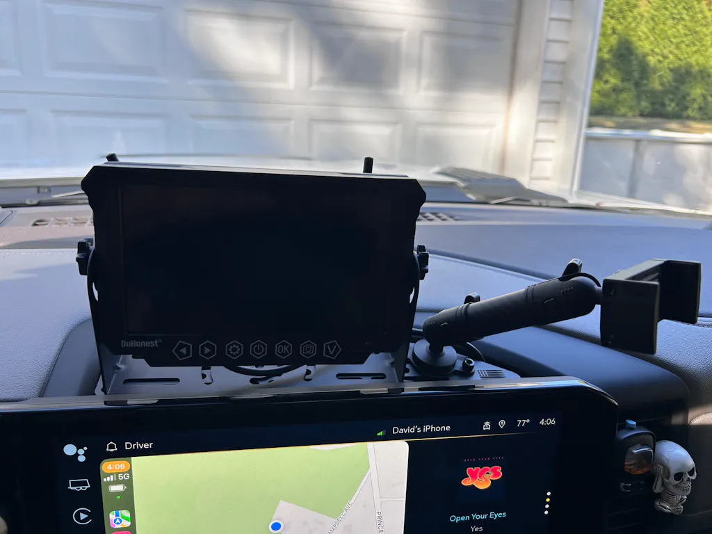 RubiGrid® 2022+ GMC Sierra + Chevrolet Silverado Dash Mount 13.4" Scre ...