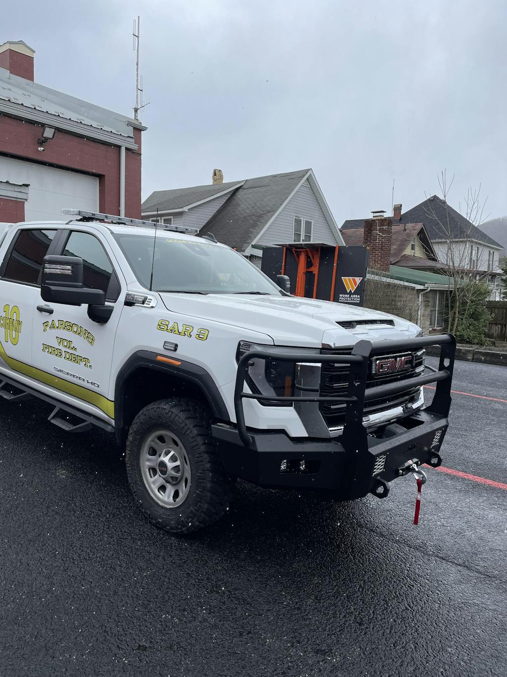 ARB 3938040 Sahara Nissan Pathfinder 2000-2002 Winch Bar – BumperOnly