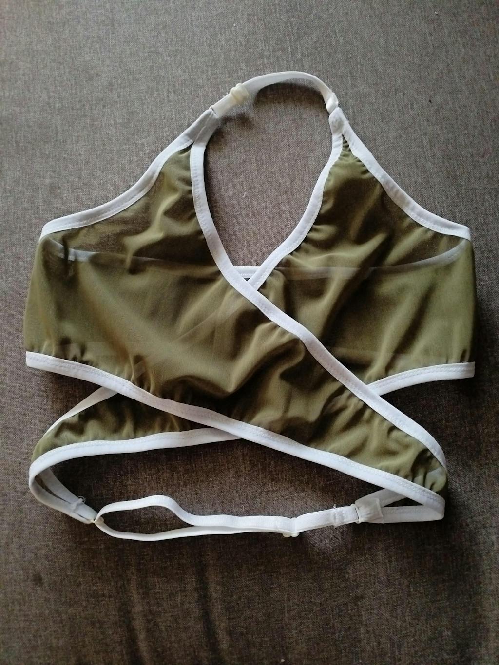 DIY Seamless Halter Wrap Bralette Pattern with Step-by-Step Tutorial ...