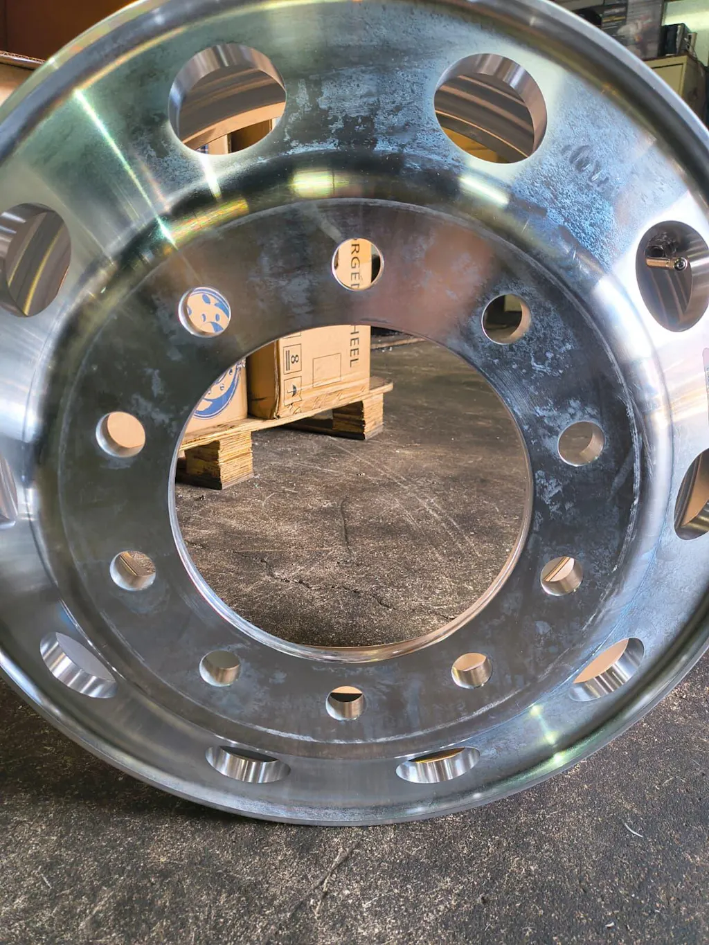 Alcoa 881672DB 22.5x8.25 Rear Aluminum Wheel | Dura-Bright® – Buy Truck ...