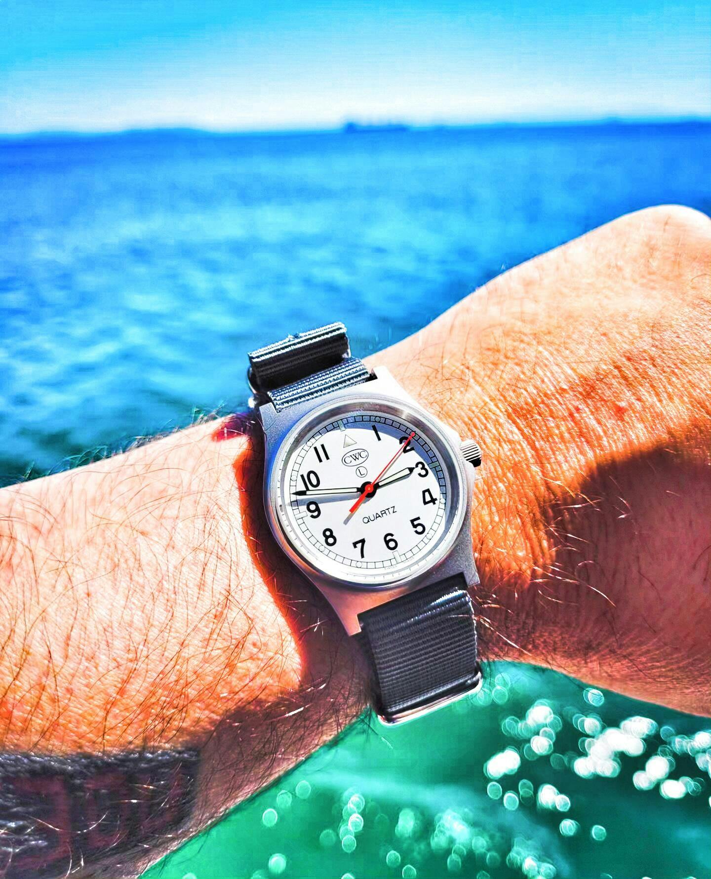 CWC GS Sapphire Subhunter Watch, Stainless Steel Case with White Dial