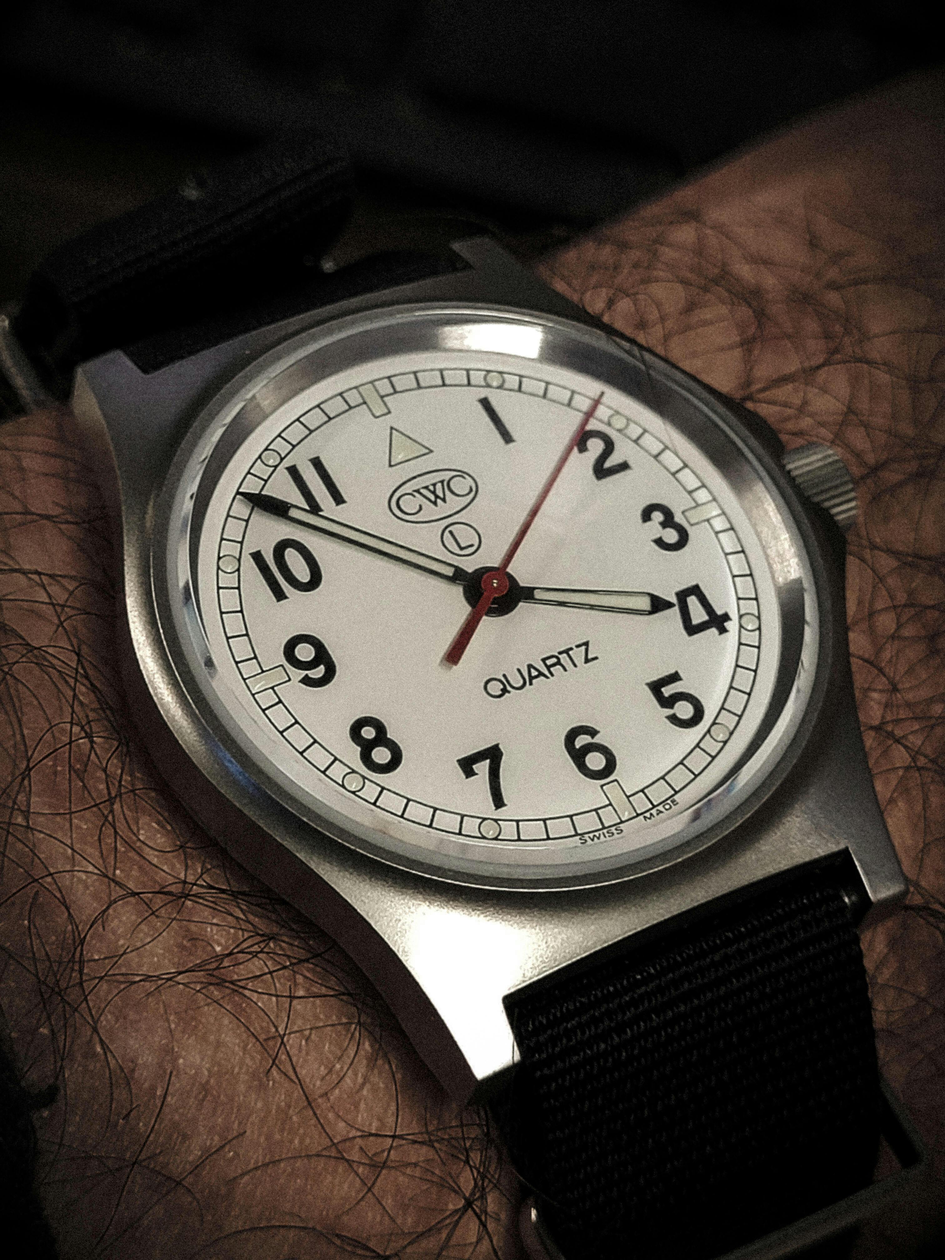 CWC GS Sapphire Subhunter Watch, Stainless Steel Case with White Dial
