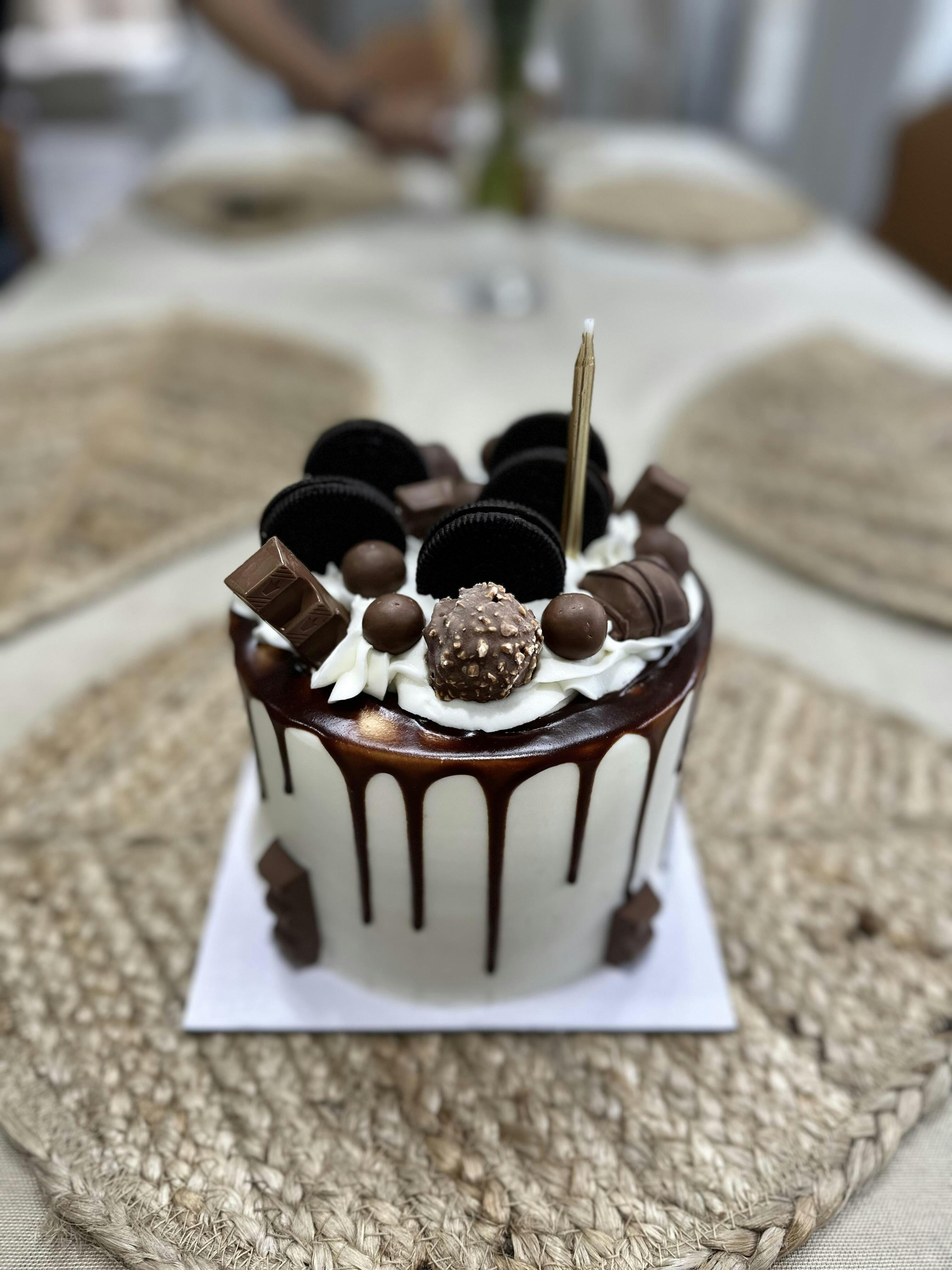 Same Day Sydney Delivery | Last Minute Cake Near Me | Chocolate Cake ...