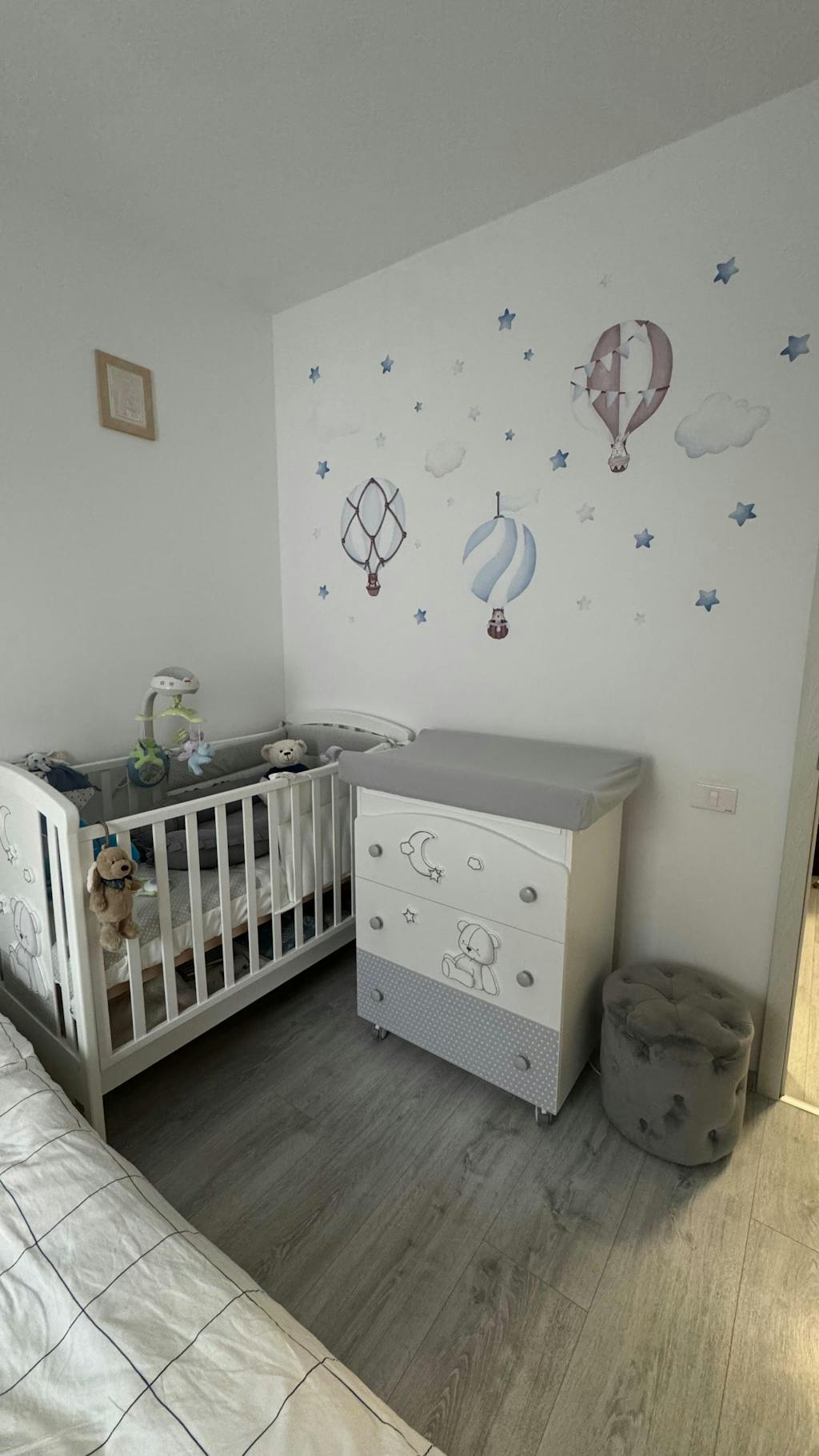 Showroom Mobilier, Patuturi lemn Bebe si Cosleepere pentru Bebelusi