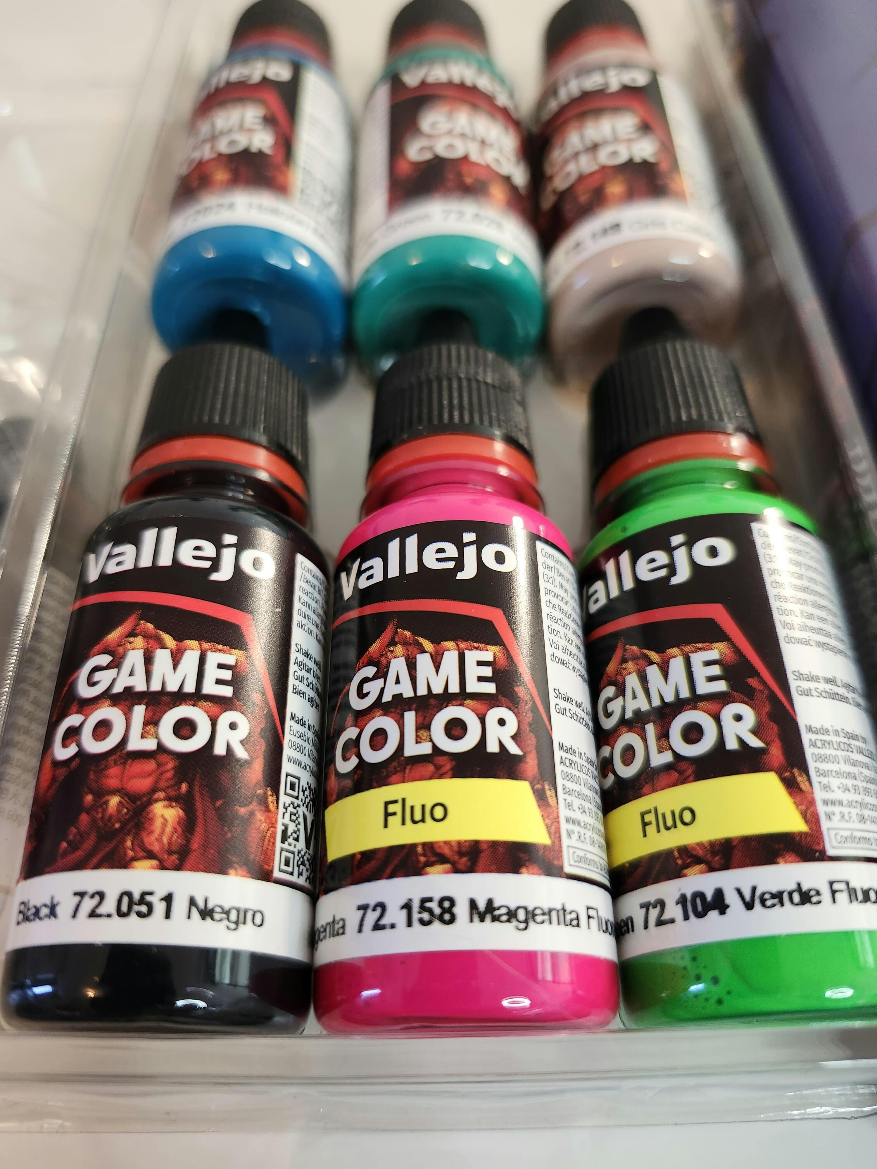 Vallejo Sci-Fi Paint Set of 12 by Angel Giraldez with Miniature 72313 ...