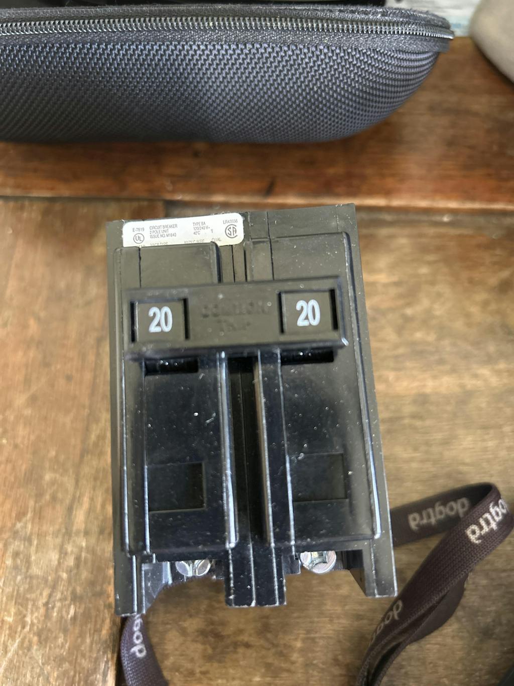 BAB2020 - Eaton - 20 Amp Circuit Breaker – Canada Breakers