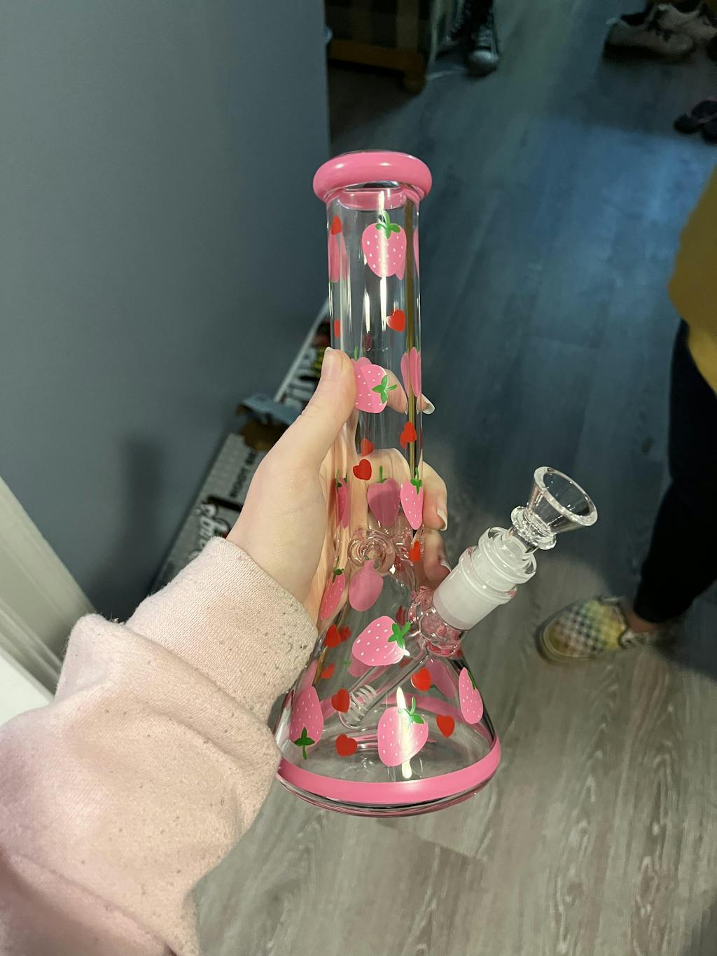 KAWAII STRAWBERRY BONG – Canna Style