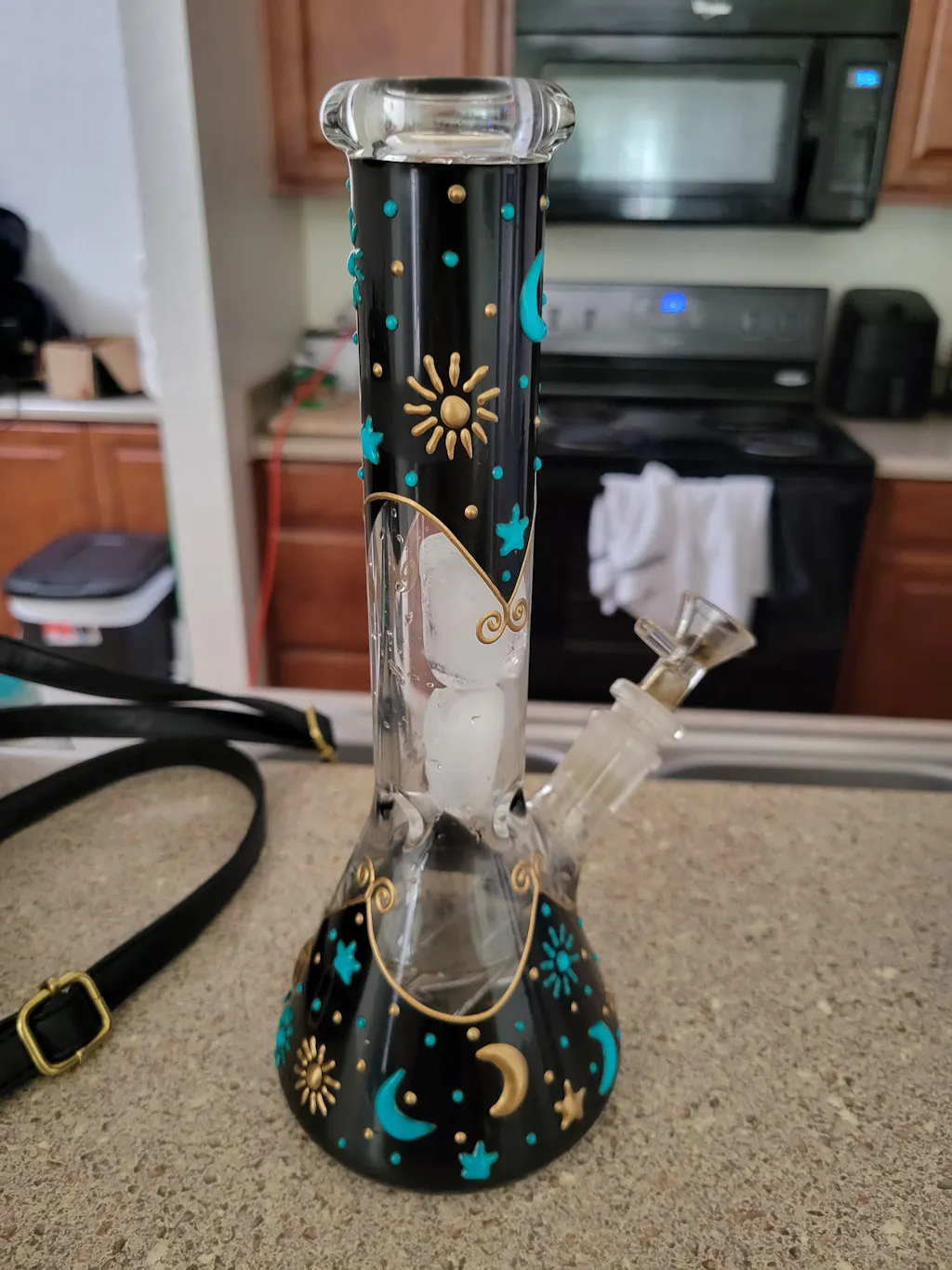 MIDNIGHT CELESTIAL BONG (glow in the dark) – Canna Style