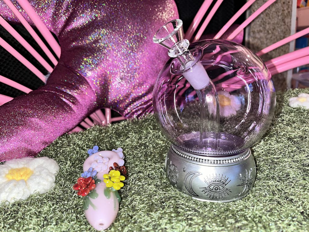 PURPLE CRYSTAL BALL BONG – Canna Style