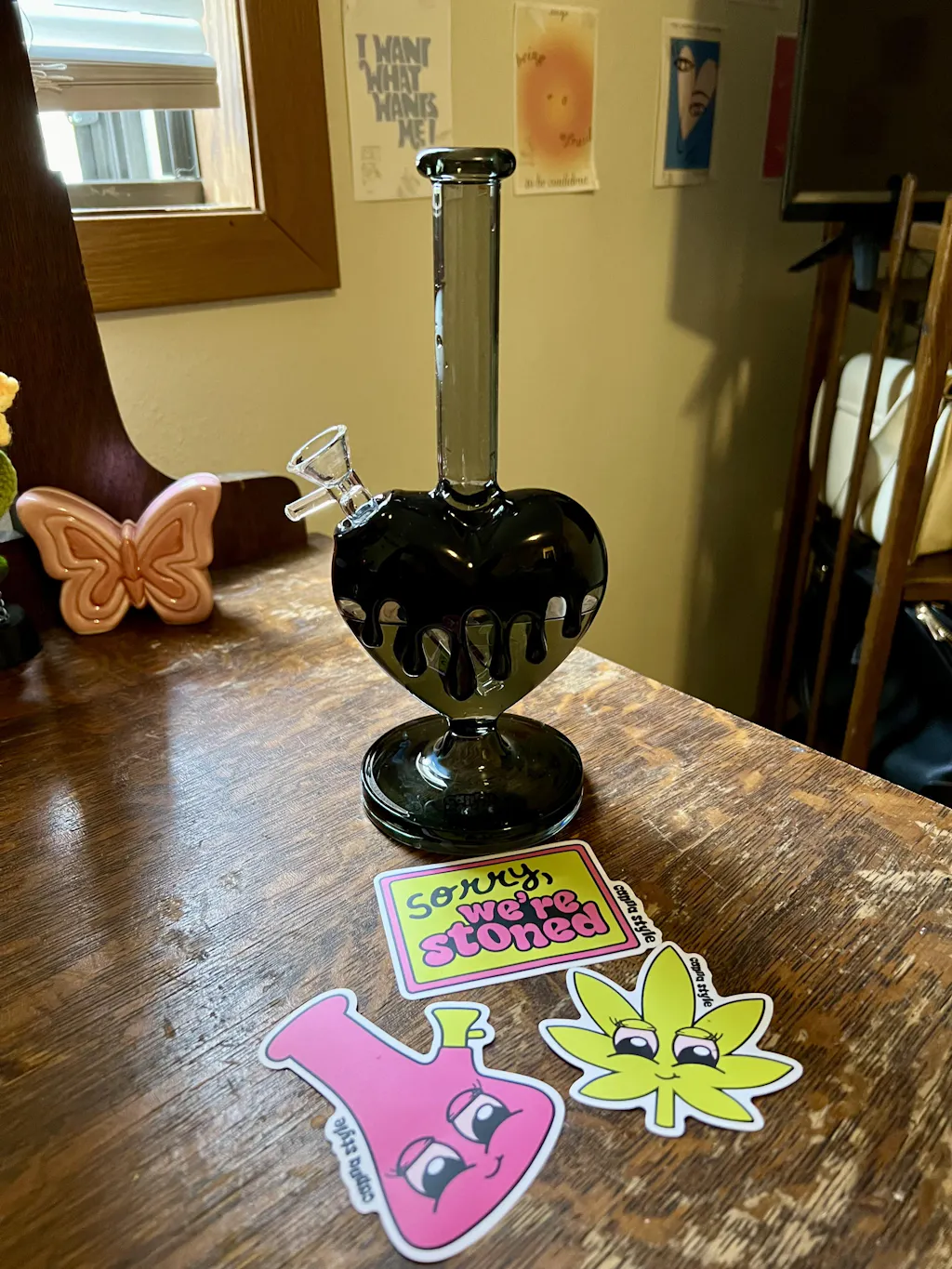 GOTH HEART BONG