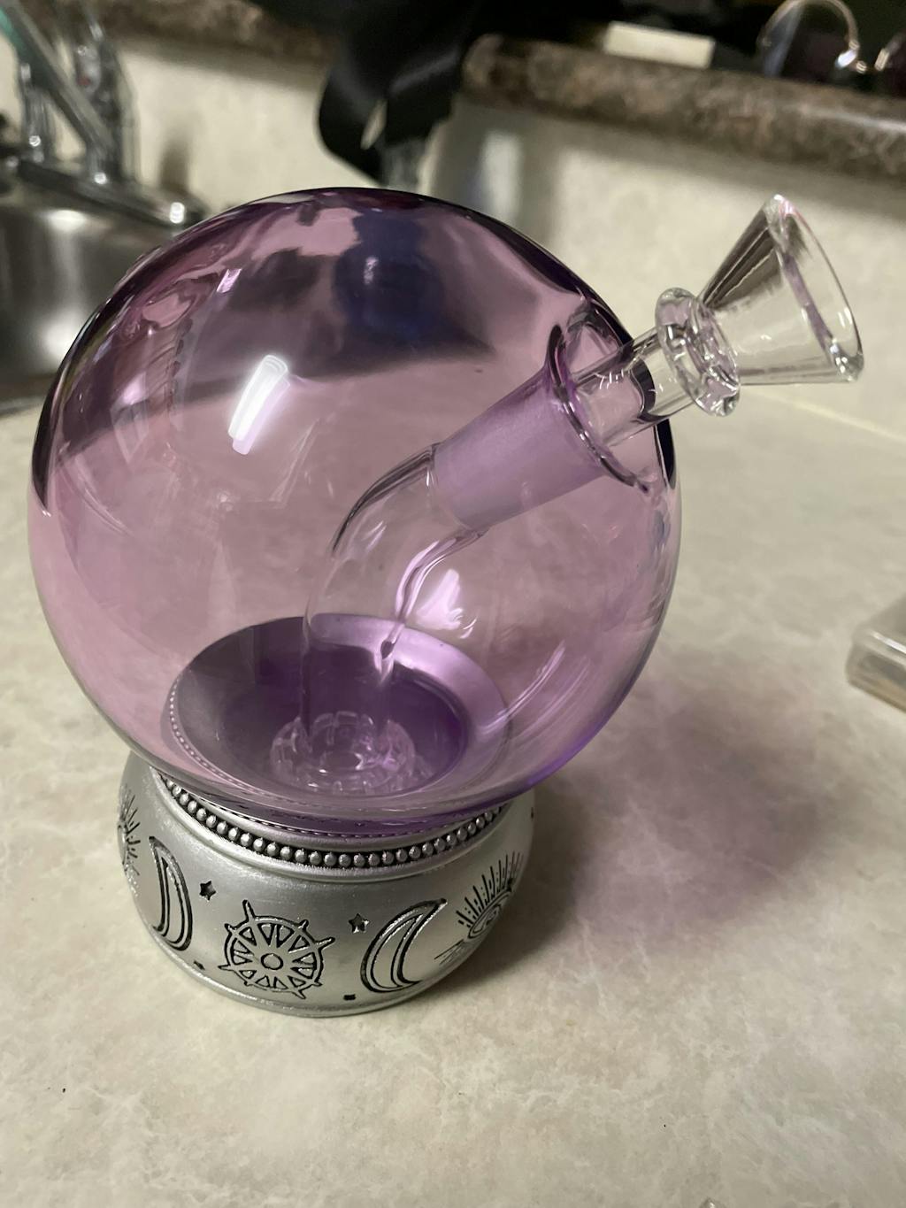 PURPLE CRYSTAL BALL BONG – Canna Style