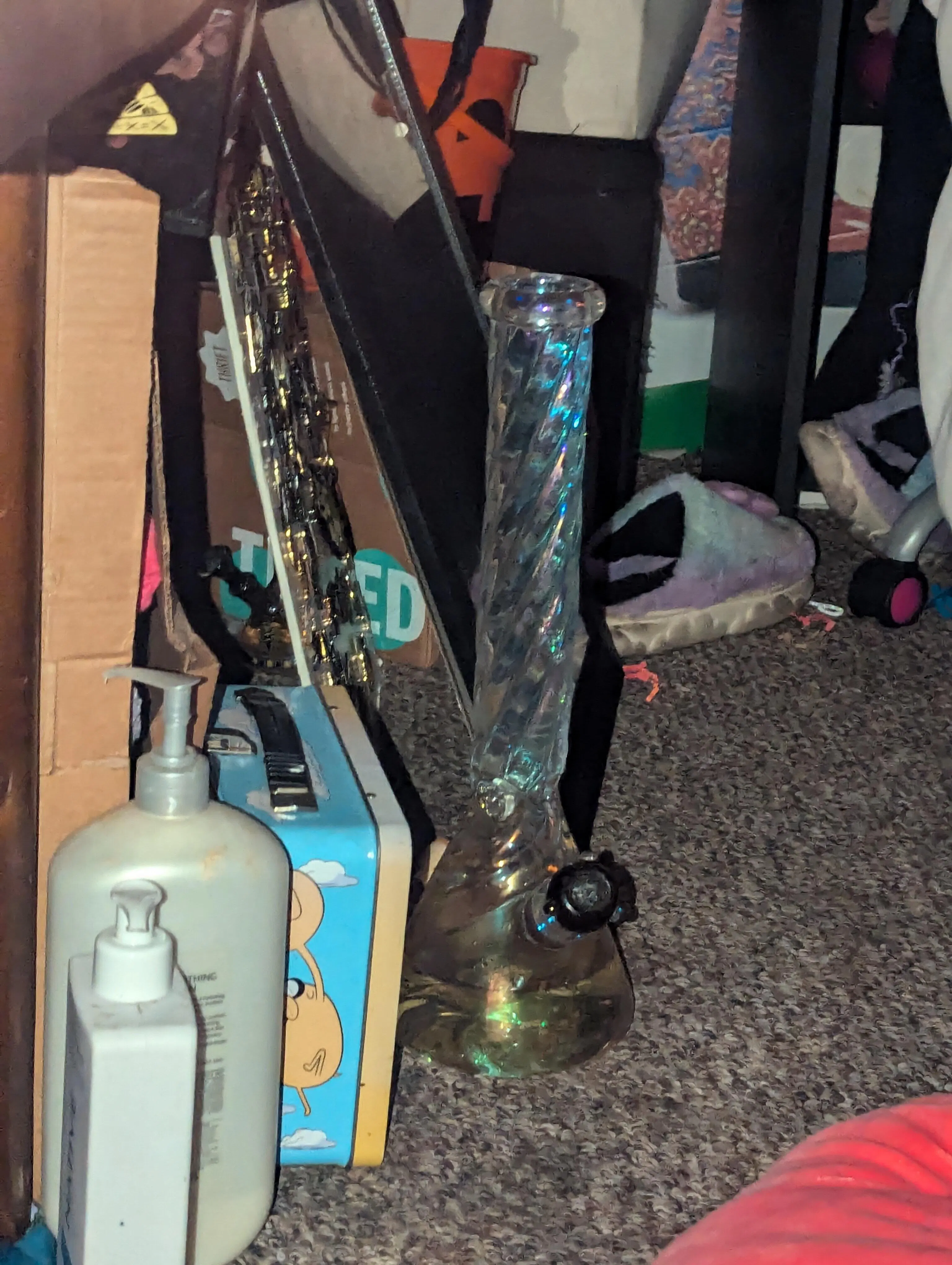 IRIDESCENT SWIRL BEAKER BONG