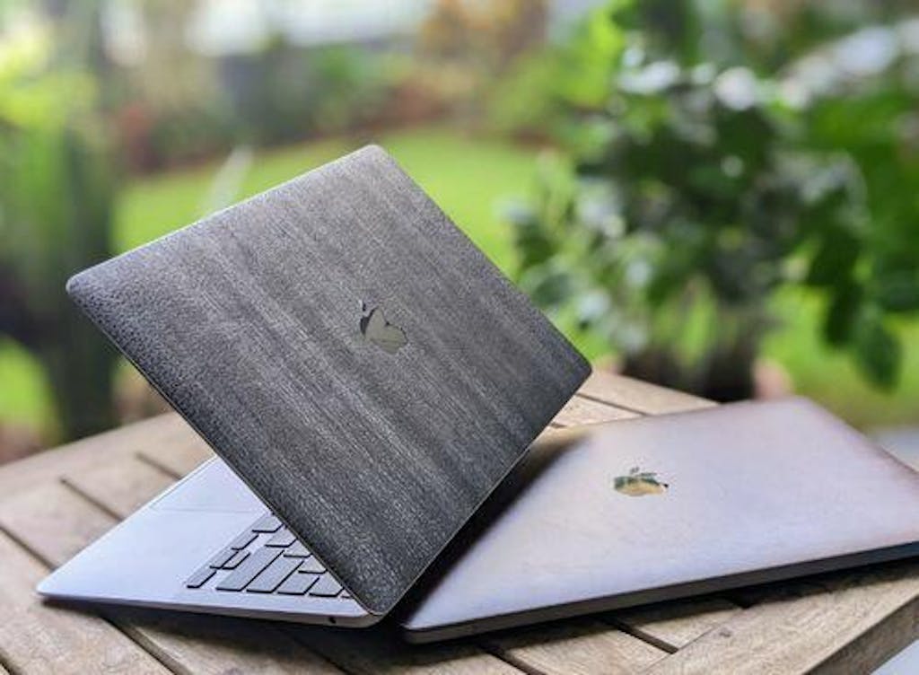 HP Victus 16-E0175AX Skins, Wraps & Covers » Capes