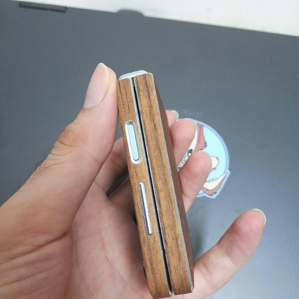 Nothing Phone 2A Skins, Wraps & Covers » Capes