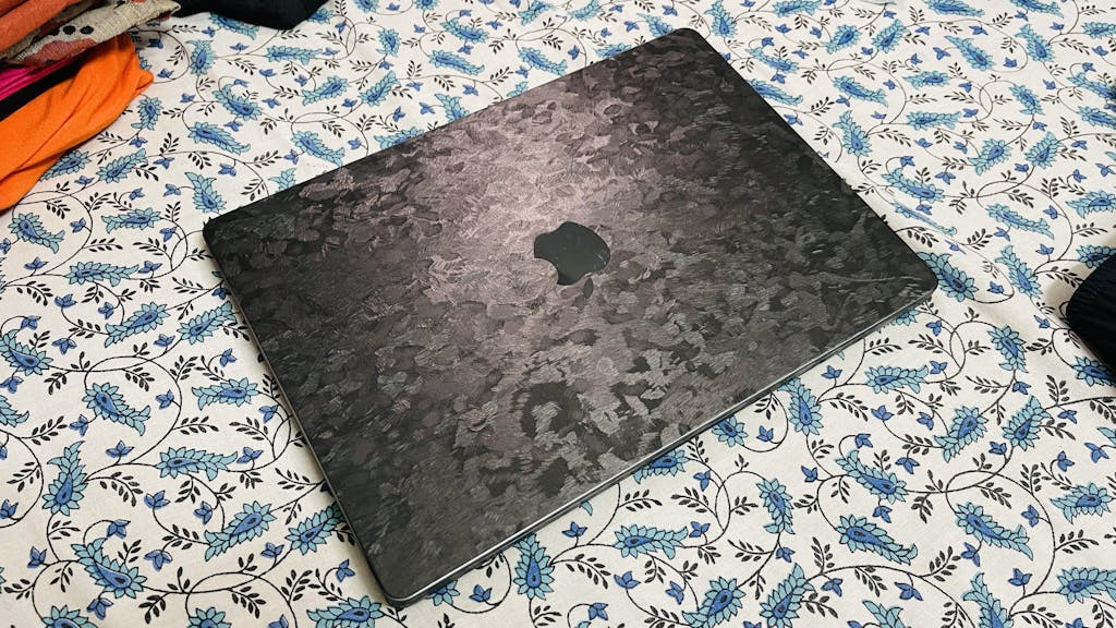 HP Victus 16-E0175AX Skins, Wraps & Covers » Capes