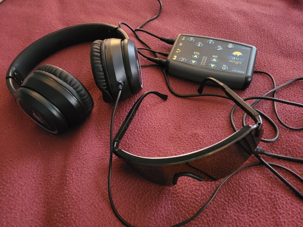 DAVID Delight - Audio Visual Entrainment (AVE) Device | Caputron