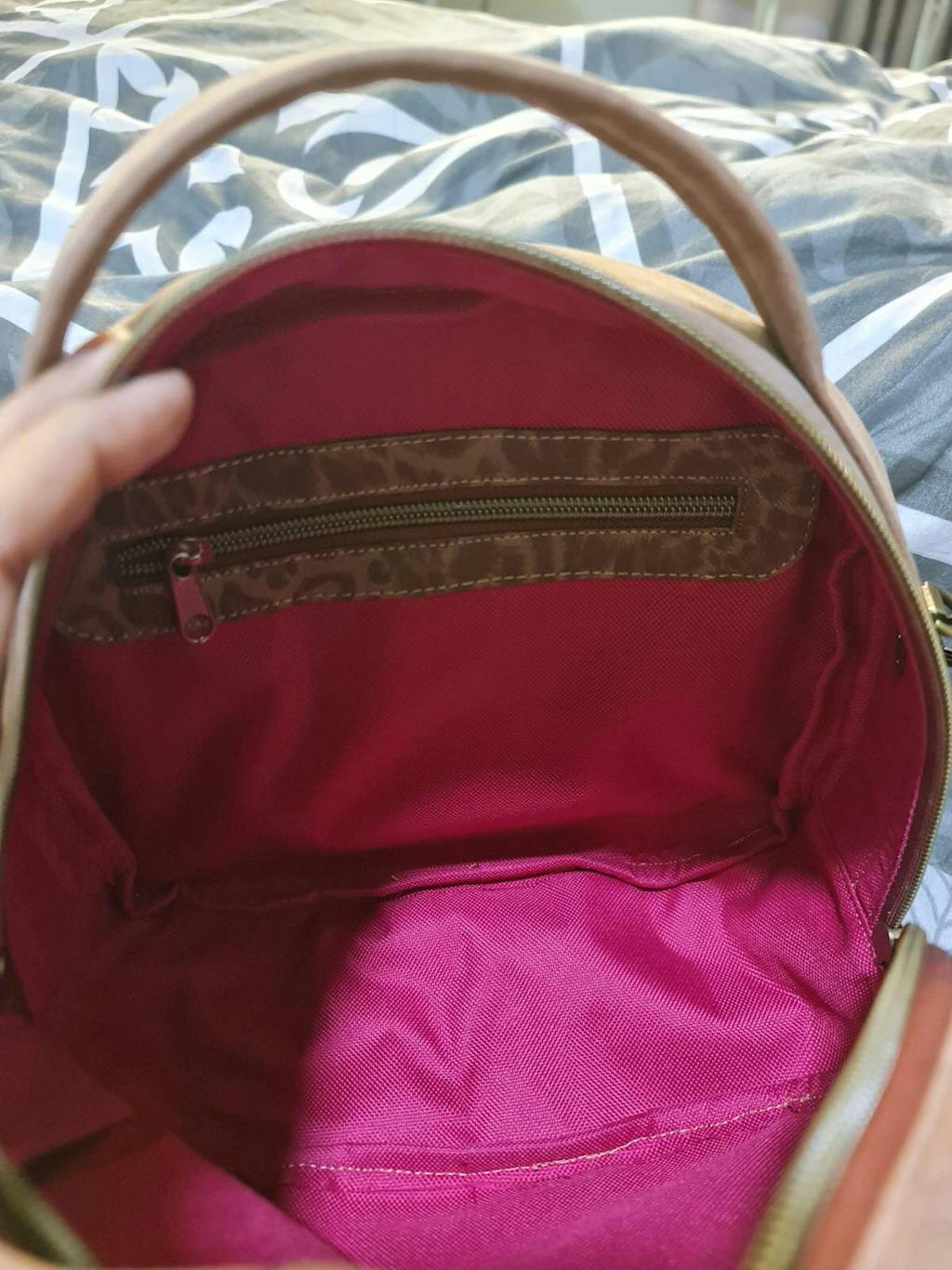 Hugo Handbag: Wild Wonders Add-on Collection – Carbon Chic