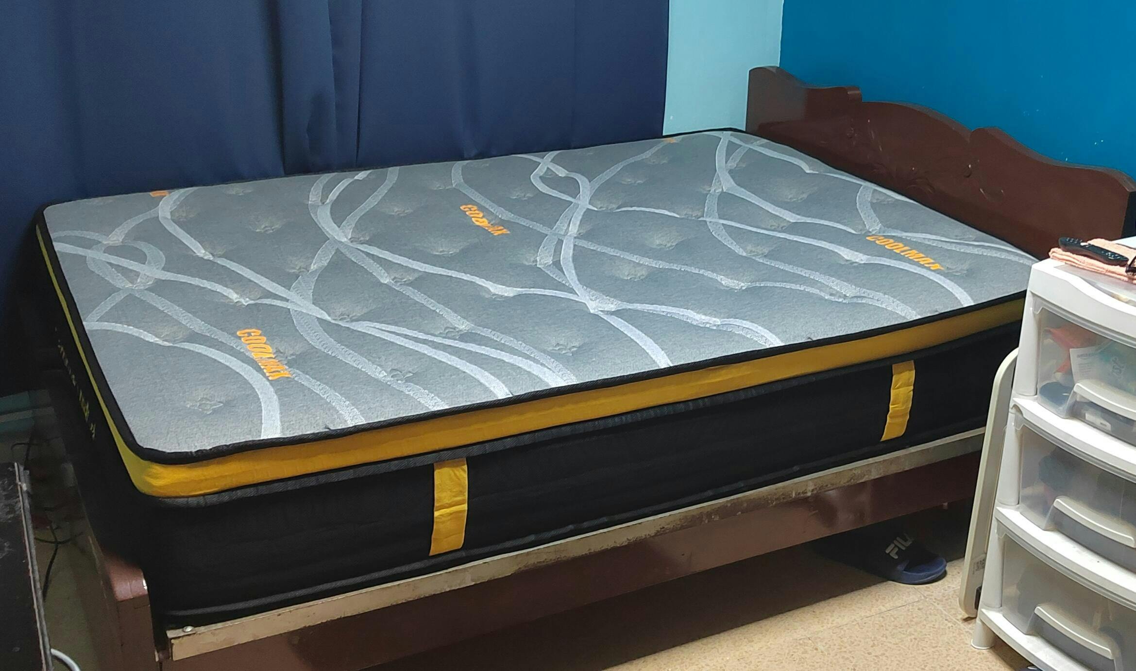 Colchones Empacados Al Vacío Pillow Top Memory Foam Con Resortes 30Cm