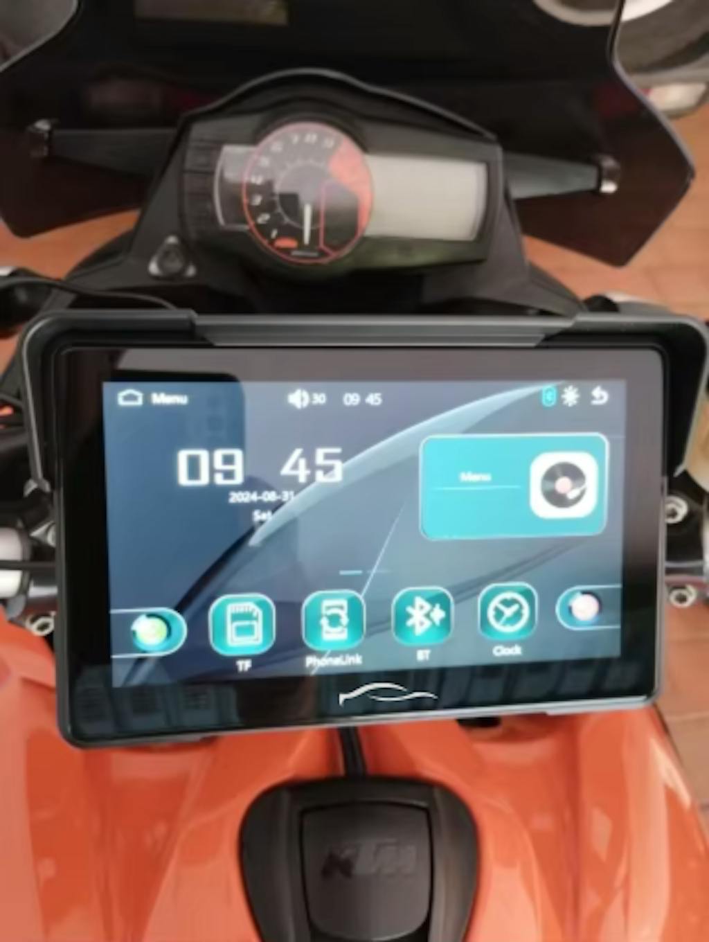 CarTablet MotorTablet Pro: CarPlay Tablet for Your Vehicle