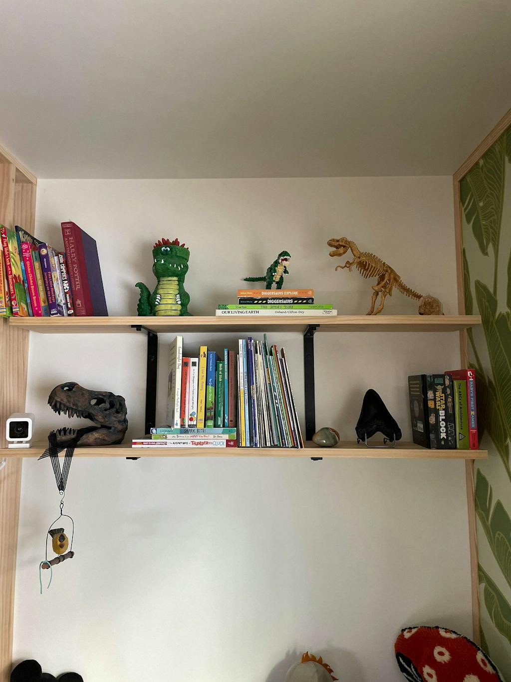 C Bracket for Double Shelves - Black, Brass, Bronze, White, & Silver ...