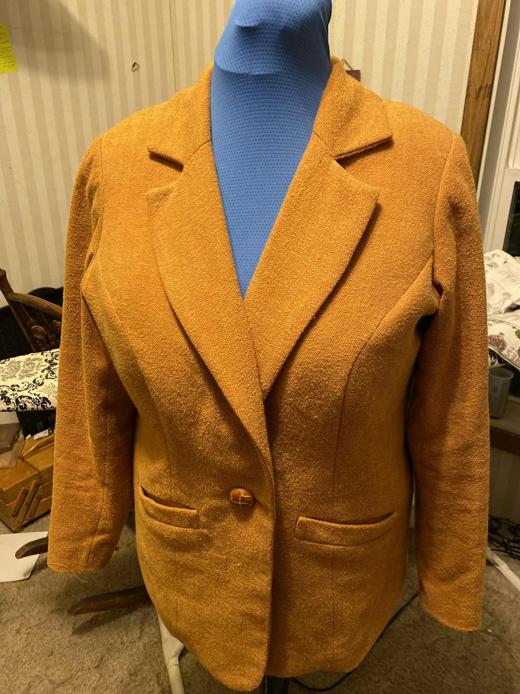 Auburn Blazer 12-32 pattern – Cashmerette Patterns