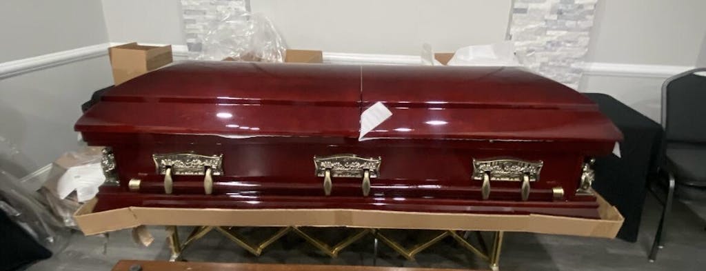 The Last Supper/Pieta Cherry | Affordable Funeral Caskets