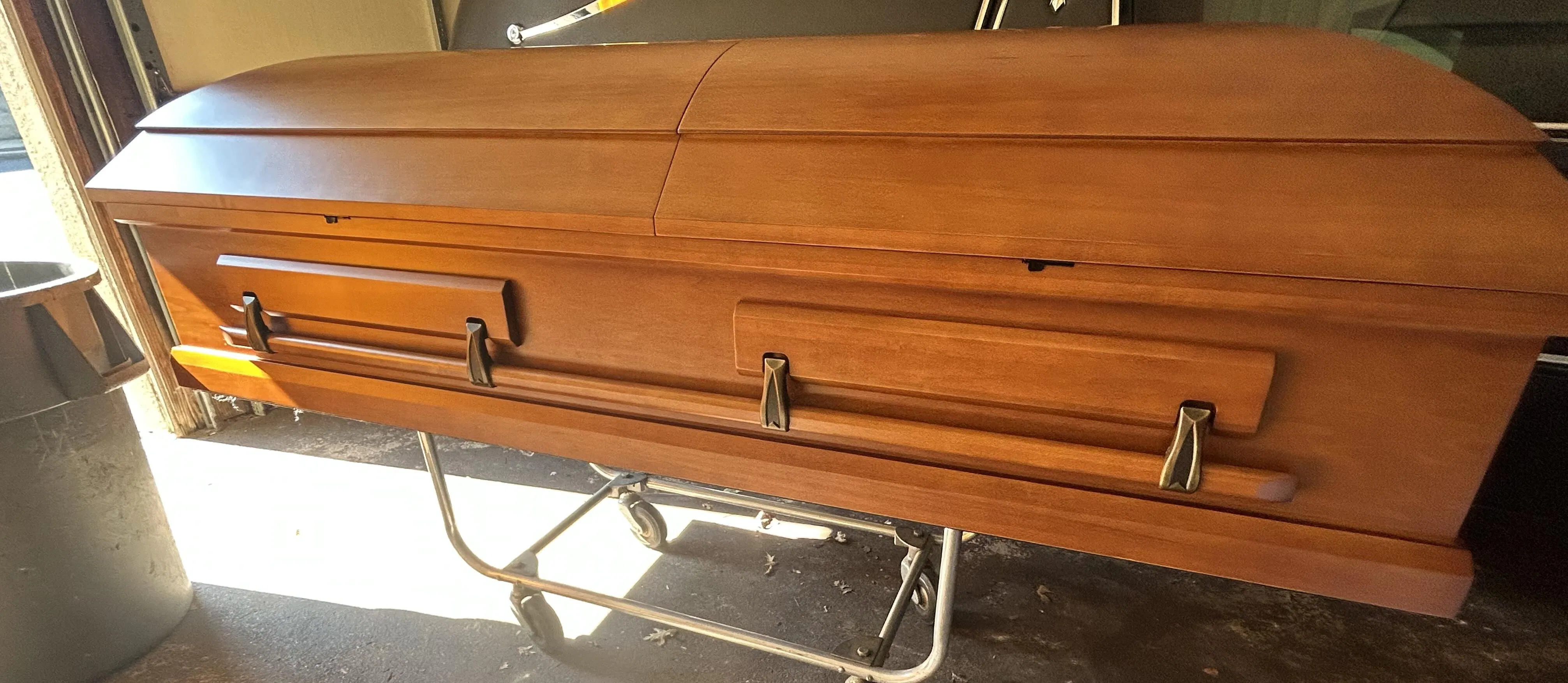 Reflection Series Oak Cremation Casket - Casket Emporium