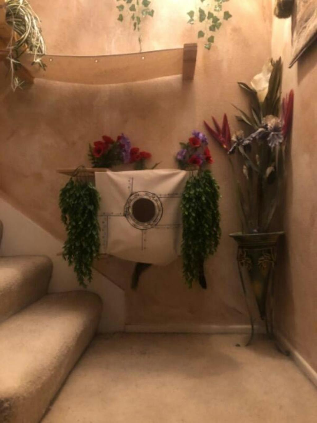 Deluxe Cat Cubby Bed (Calming Cat Bed)