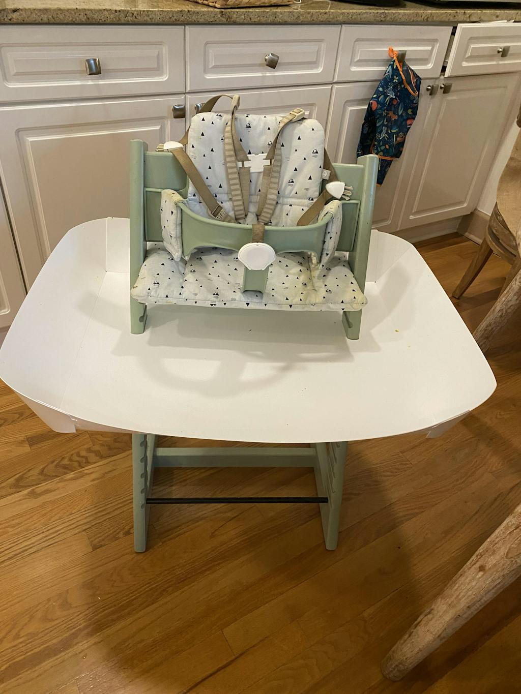 CATCHY - The food and mess catcher for high chairs – Catchy