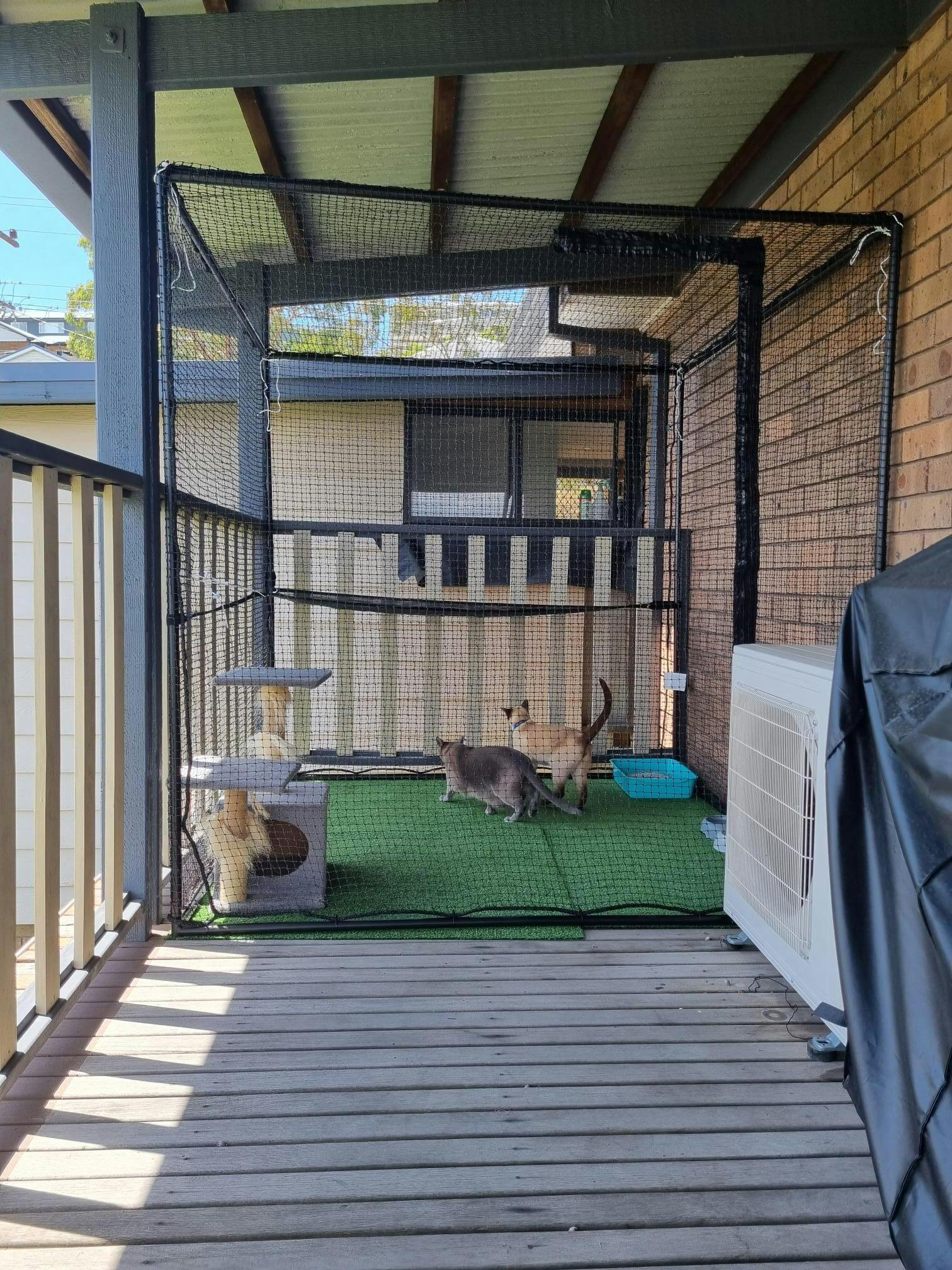 Single Size 1.8m Freestanding Cat Enclosure – Catnets