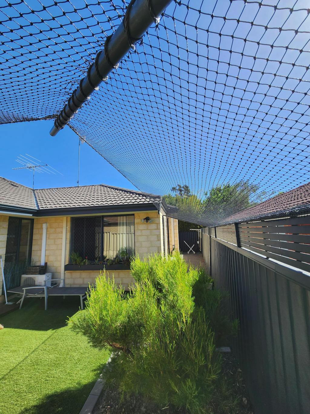 Cat Netting 25m x 3m Black – Catnets