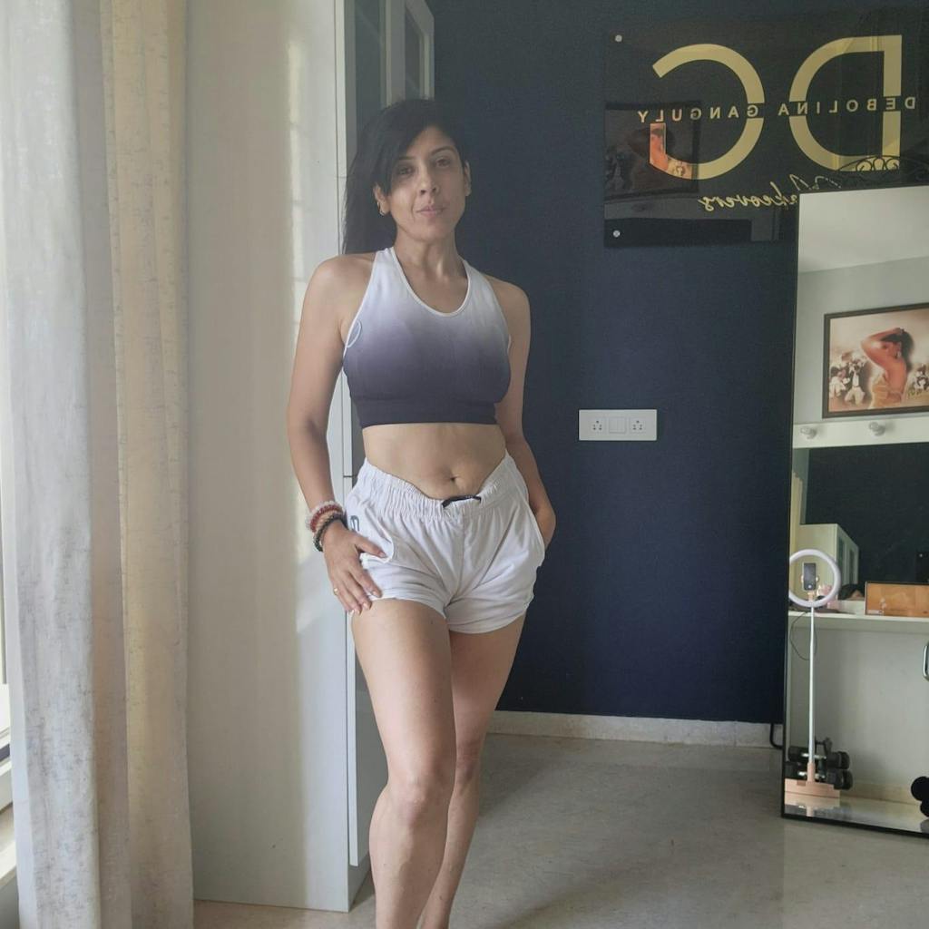 Black Beyond ‘Hue’ Bra | Bold Fade, Sleek Fit – Cava Now – CAVA Athleisure Pvt Ltd