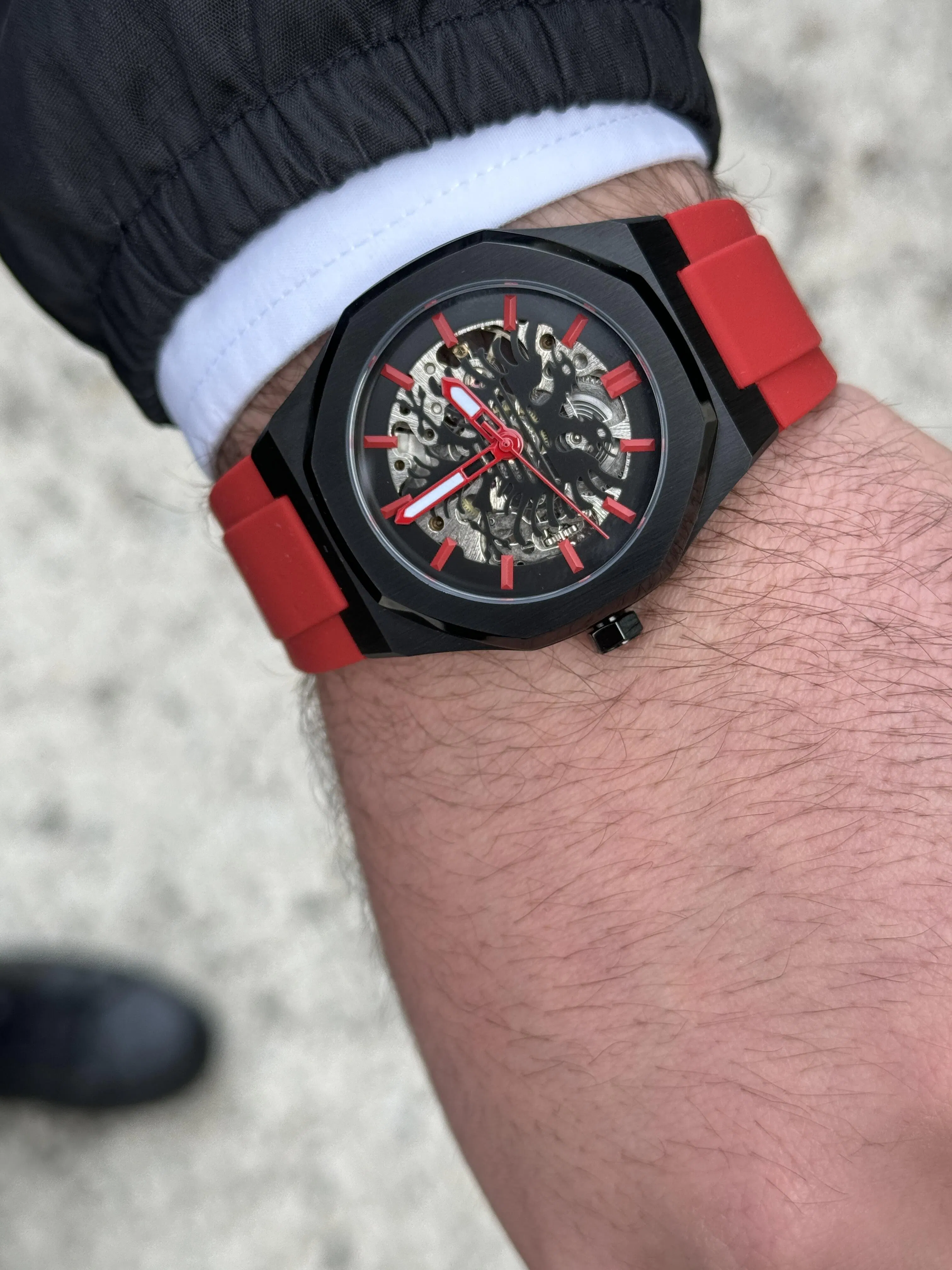 CAVOK Eagle Automatic + rripi i kuq - Ora me Shqiponje!