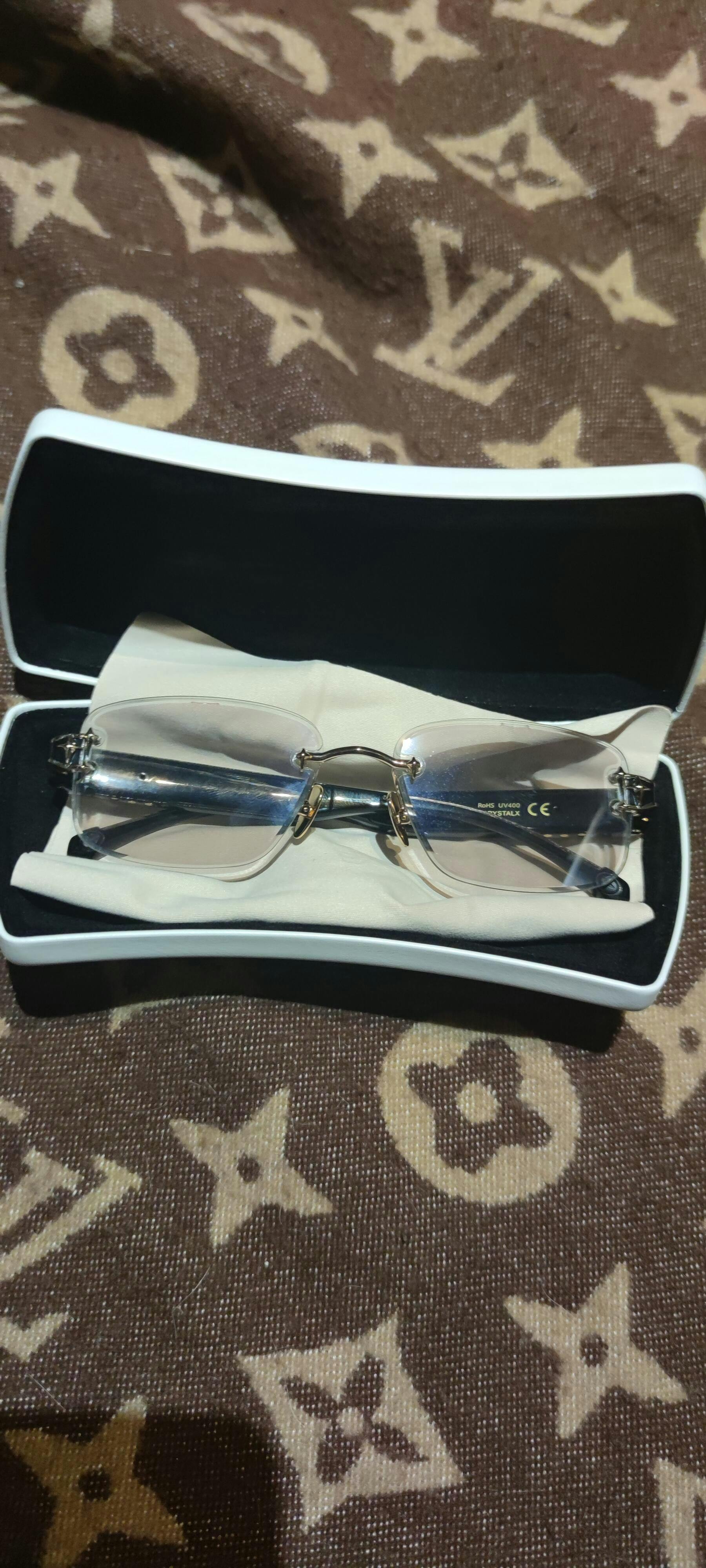 Aura — Prismatic Smart Glasses Electrochromic Color Changing Sunglasses ...