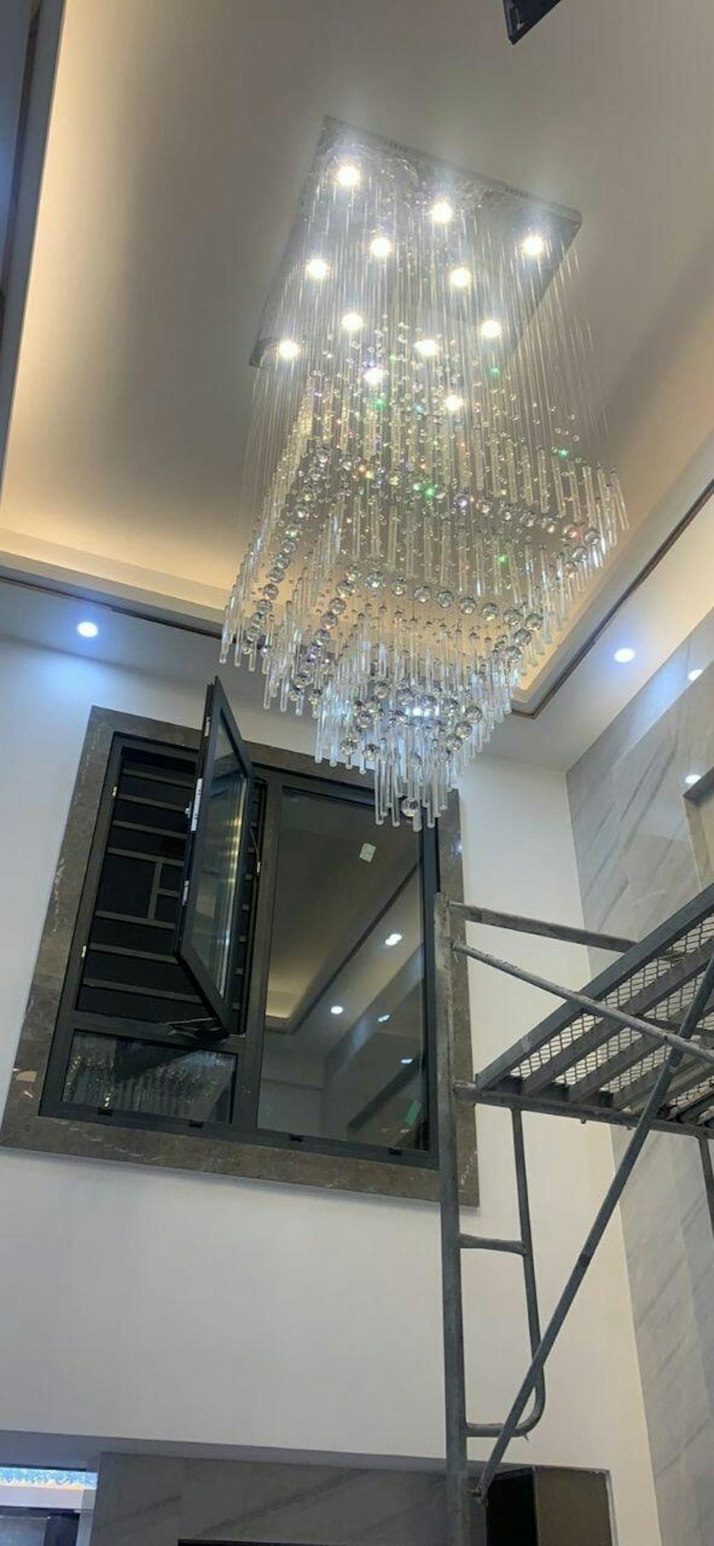 Modern Columnar Crystal Hanging Chandelier