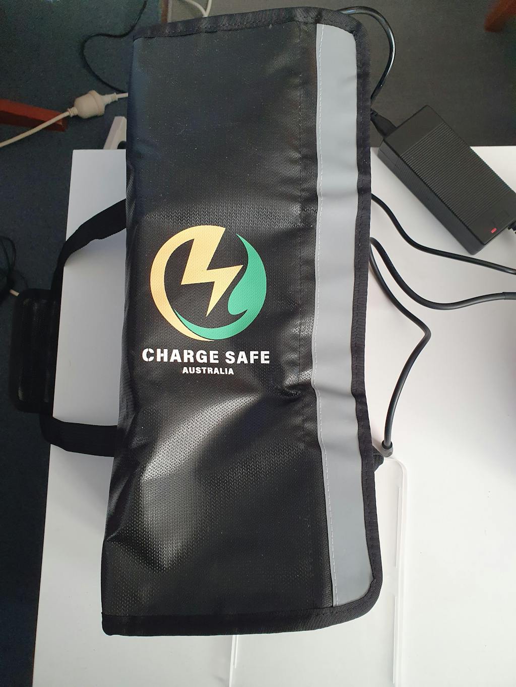 Charge Safe Australia - Fireproof Lithium-Ion Battery Charging Bag