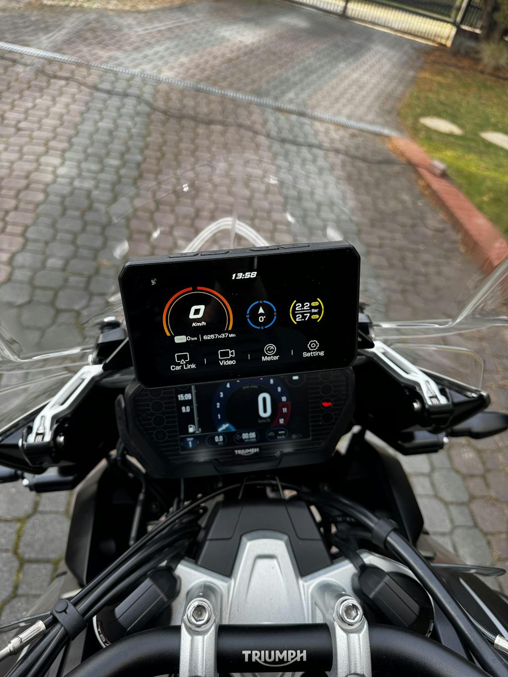 AIO-5 Lite Smart Motorcycle System | CarPlay & Android Auto