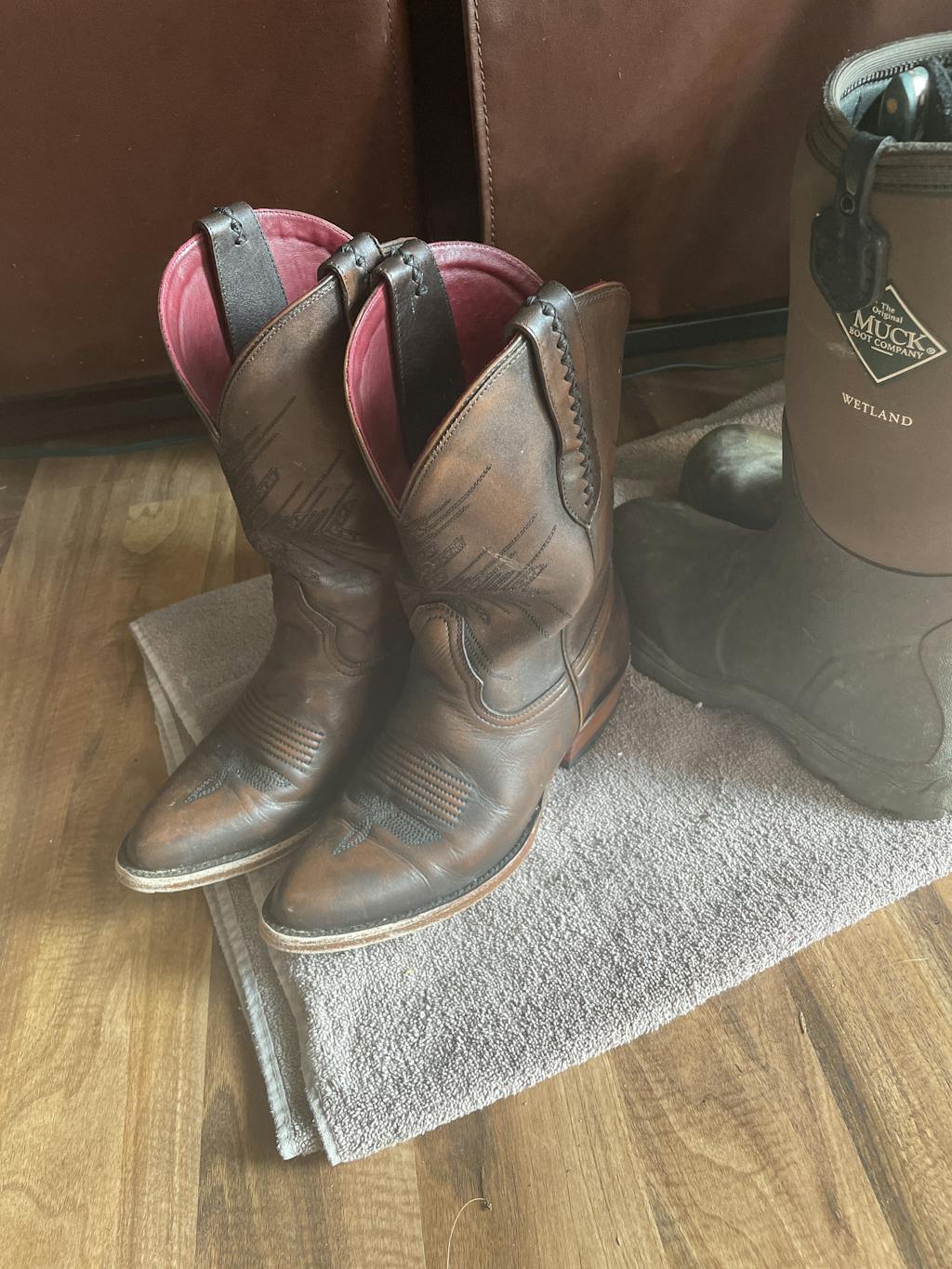 Chisos No. 3 - Ladies' Brush-Off Brown Cowboy Boot – Chisos Boot Company