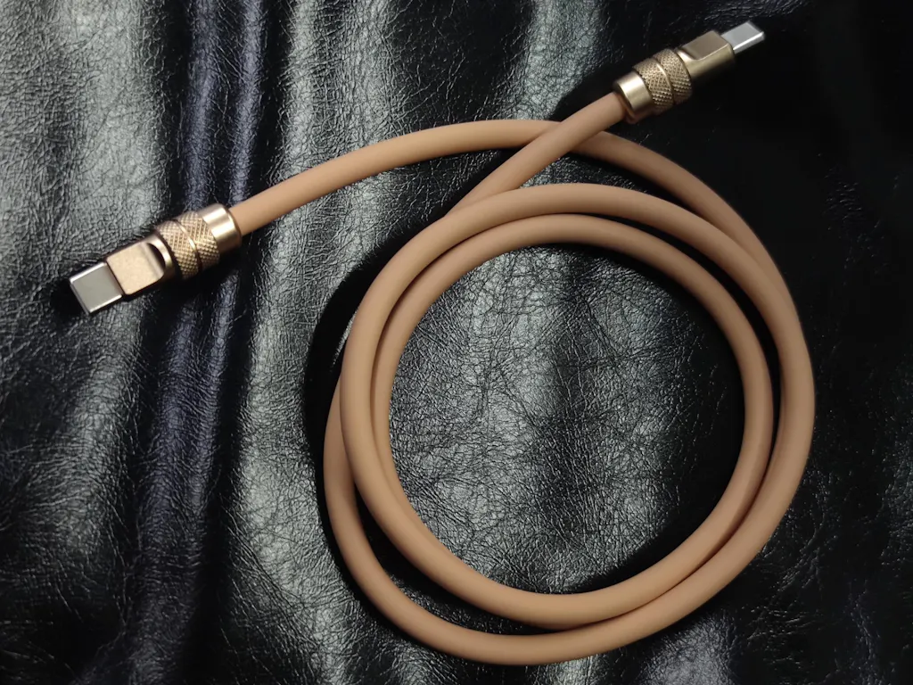 "Anodized" 240W Reflective Shine Charge Cable (C+Lightning ...