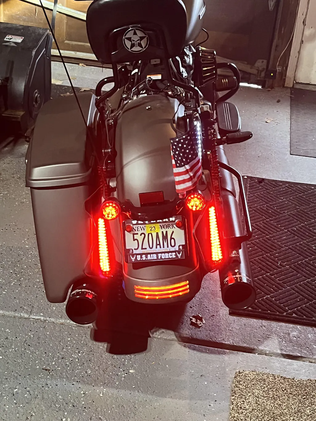 Latitude Tail Light & License Plate Holder | Ciro | For Harley-Davidson