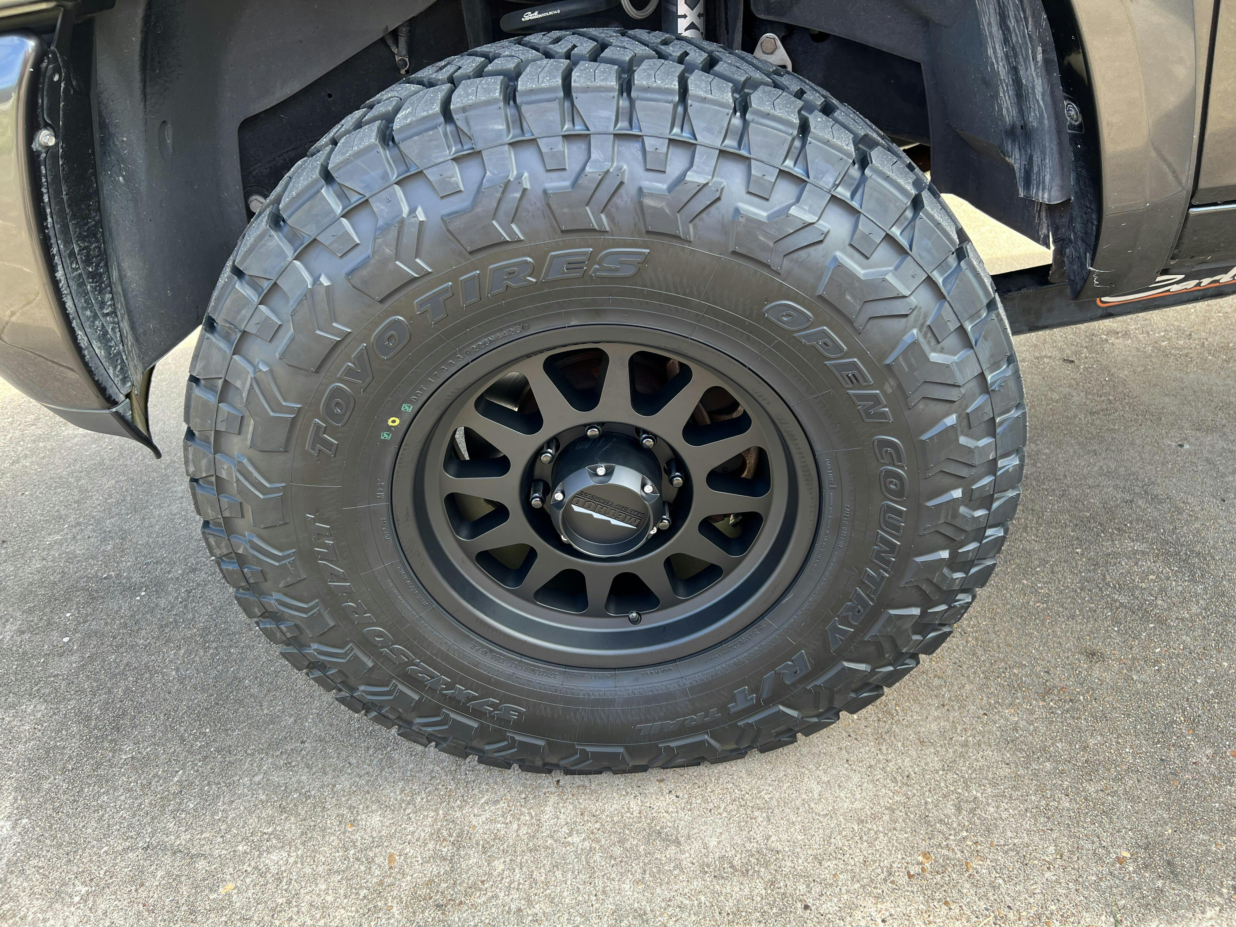 CJC Edition Method 704 HD. Made to Fit 37s on Ram HD Trucks – CJC Off Road